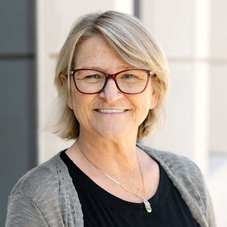 Laura Smith: Faculty: About: Department of Speech, Language and Hearing ...